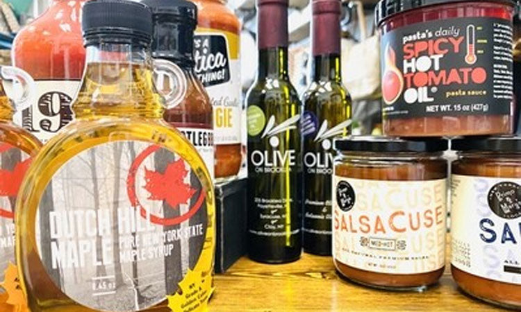 Syracuse Local – Witty Wicks Candles